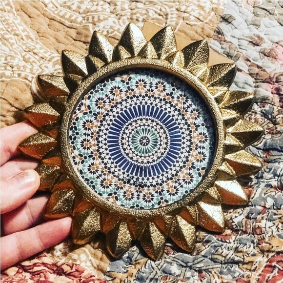 Opalhouse | Accents | Nwt 4 4 Cast Sunburst Frame Gold Opalhouse | Poshmark